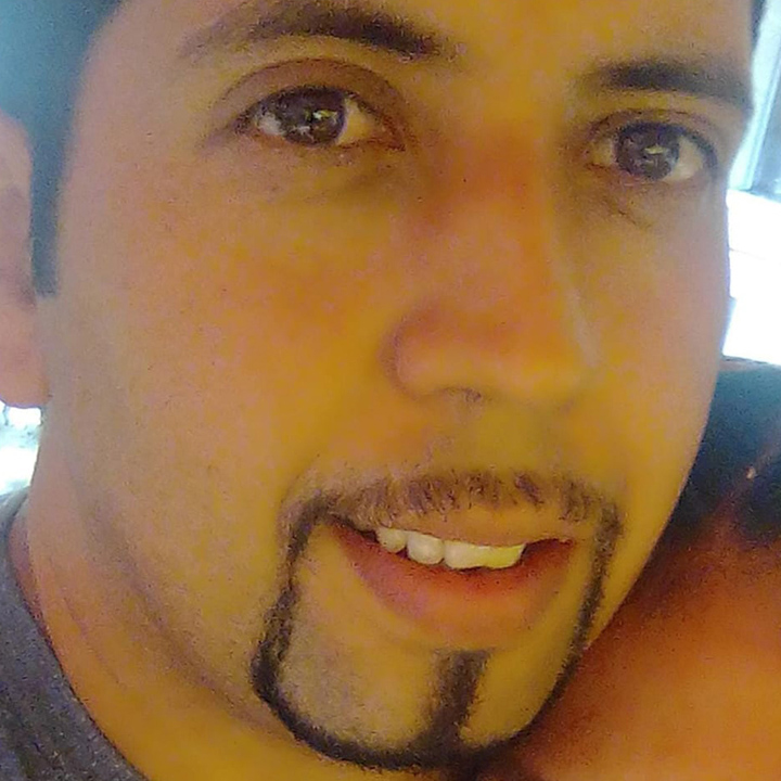 Fernanda Itzel – Reserva la Fecha